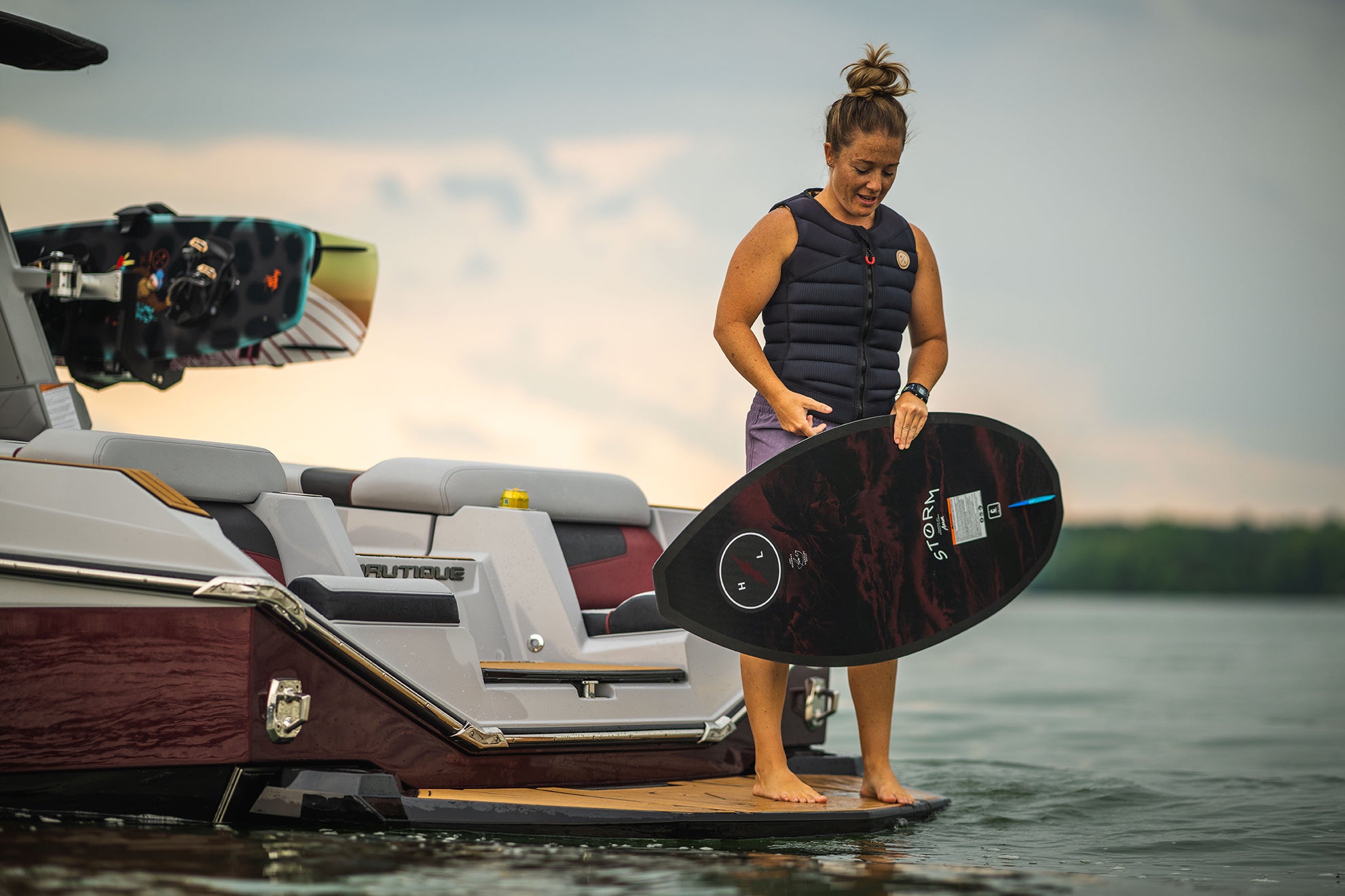 Hyperlite Wake